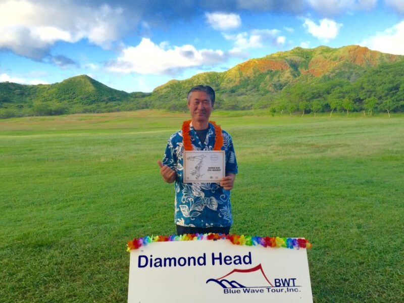 Oahu: Diamond Head Hike with Roundtrip Transportation - Key Points