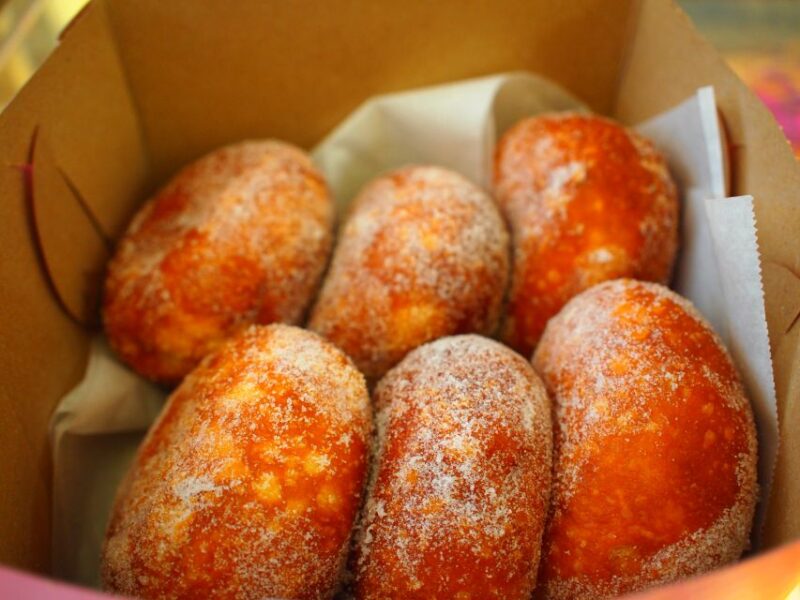 Oahu: Diamond Head Sunrise Hike with Acai Bowl and Malasada - Starting with the Sunrise: What to Expect