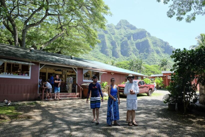 Oahu Hidden Gems & Waimea Botanical Garden/Waterfall tour - Key Points