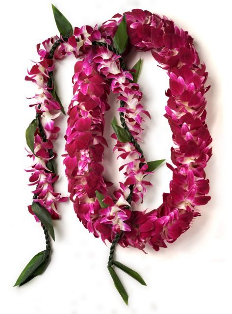 Oahu: Honolulu Airport (HNL) Honeymoon Lei Greeting - A Warm Welcome at the Airport