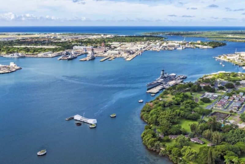 Oahu: Pearl Harbor Battleship & Helicopter Tour - Key Points