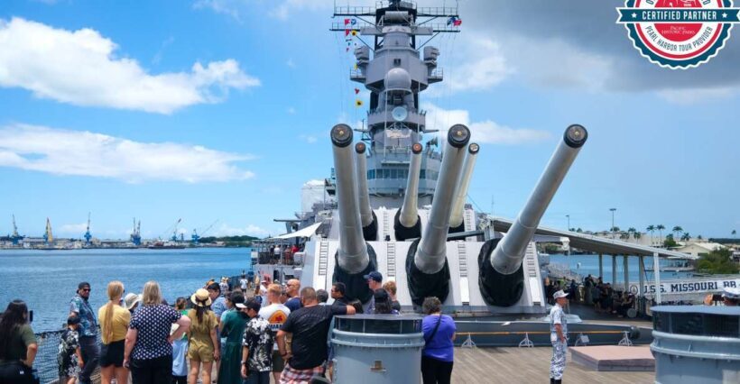 Oahu: Pearl Harbor Tour with USS Arizona Memorial - A Closer Look at the Experience