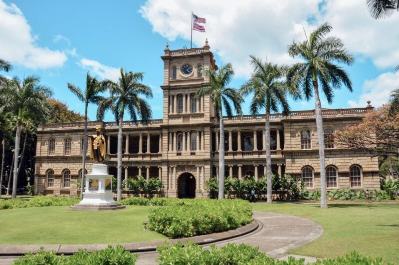 Oahu: Pearl Harbor, USS Arizona, and City Highlights Tour - Transportation and Group Size