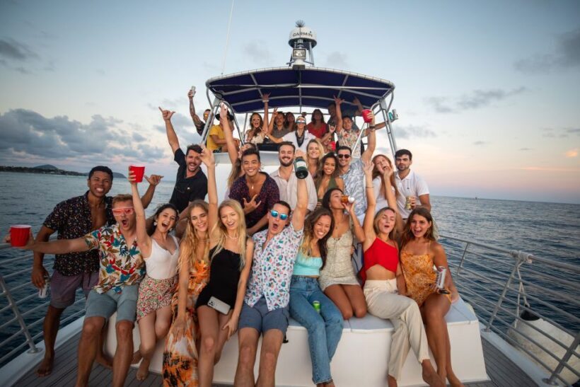 Oahu: Premium Waikiki Sunset Party Cruise with Live DJ - Who Should Consider This Experience?