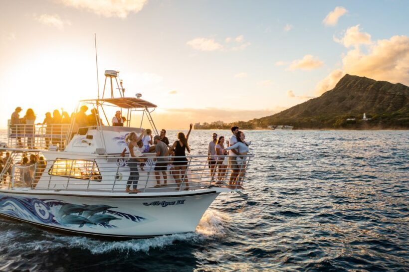 Oahu: Premium Waikiki Sunset Party Cruise with Live DJ - FAQs