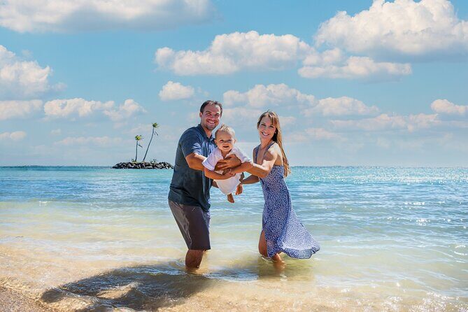 Oahu Professional Photographer Couples and Families - Why This Tour Works Well