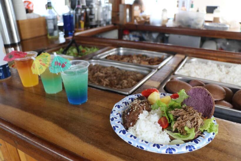 Oahu: Sunset Snorkeling, Dolphin Watch Cruise, Hawaiian meal - The Itinerary in Detail