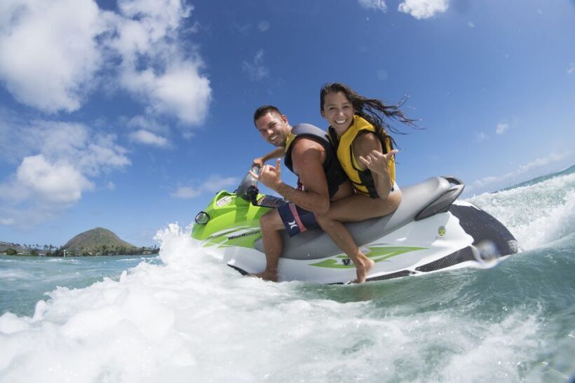 Oahu: Tandem Jet Ski Adventure on Maunalua Bay - An In-Depth Look at the Experience