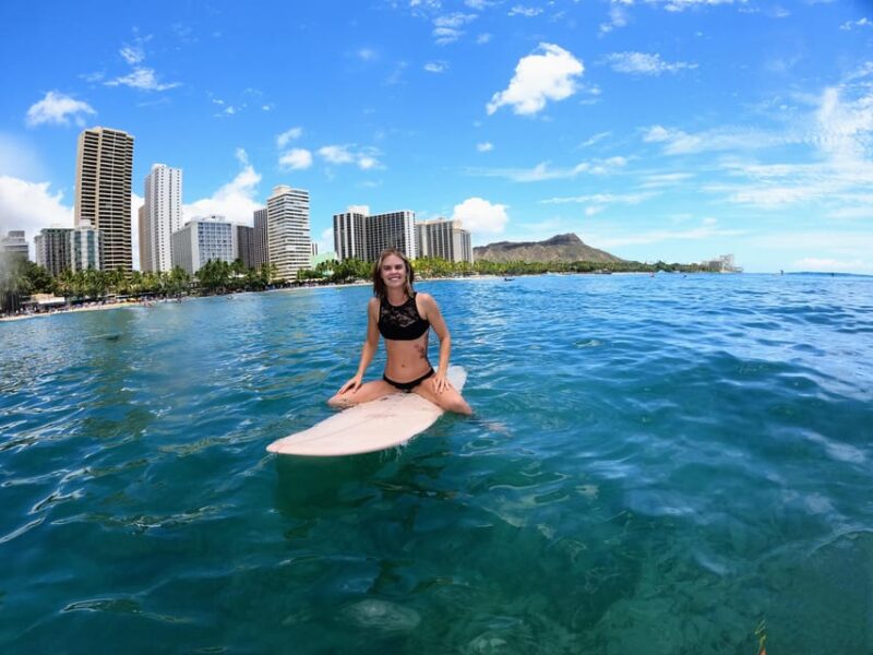 Oahu: Waikiki Beginner Private Surf Lesson- Female Guide - Key Points