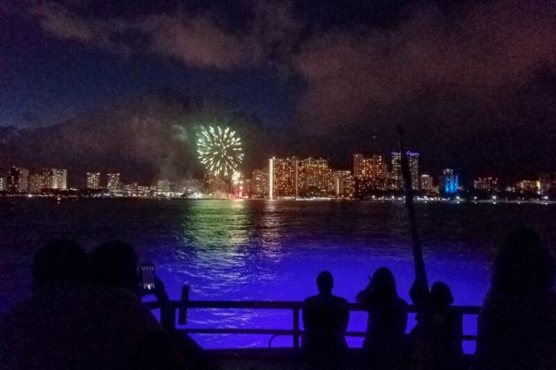 Oahu: Waikiki BYOB Friday Night Fireworks Cruise - What Makes This Tour Valuable