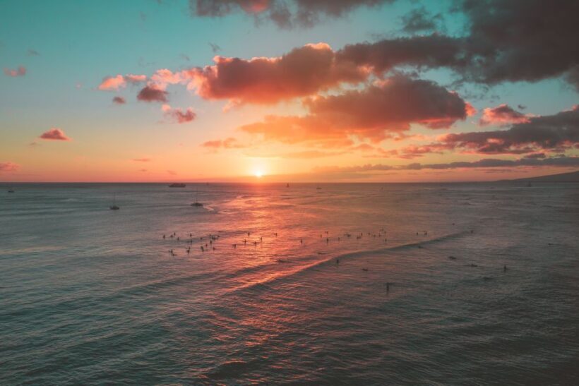 Oahu: Waikiki Fireworks Boat Cruise from Oahu - A Well-Balanced Activity