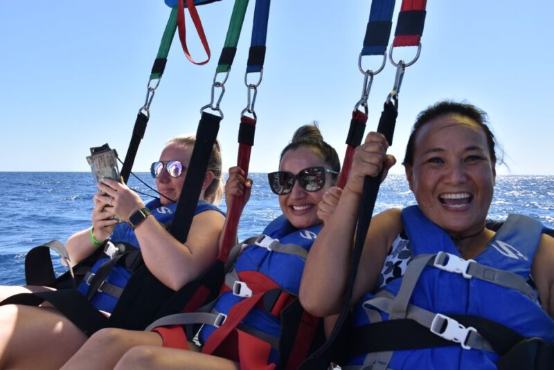 Oahu: Waikiki Parasailing - What the Reviews Say