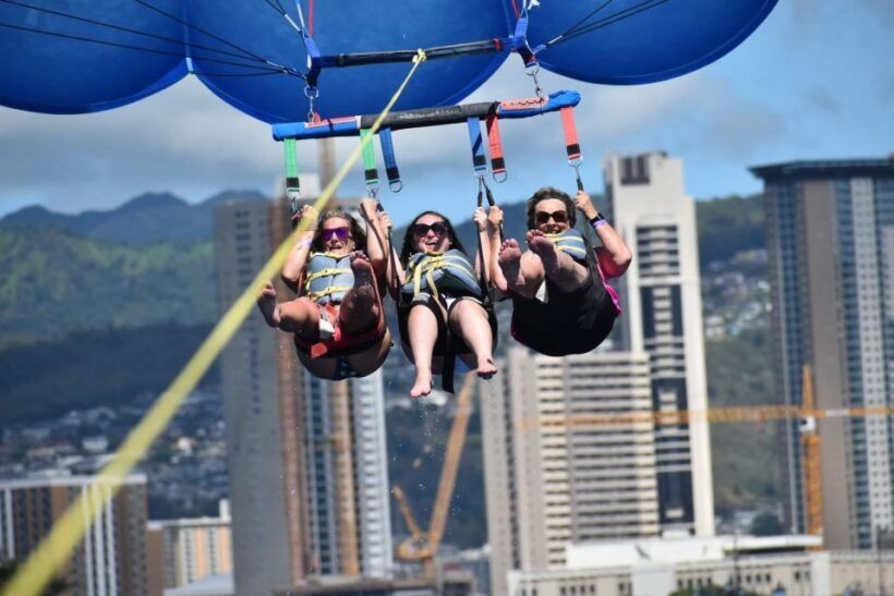 Oahu: Waikiki Parasailing - The Authenticity and Fun Factor