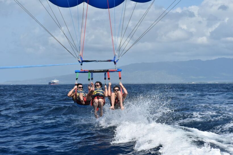 Oahu: Waikiki Parasailing - Who Will Love This Experience?