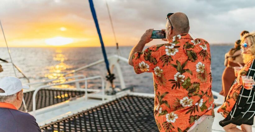 Oahu: Waikiki Sunset Catamaran Cocktail Cruise - The Itinerary and What You Can Expect