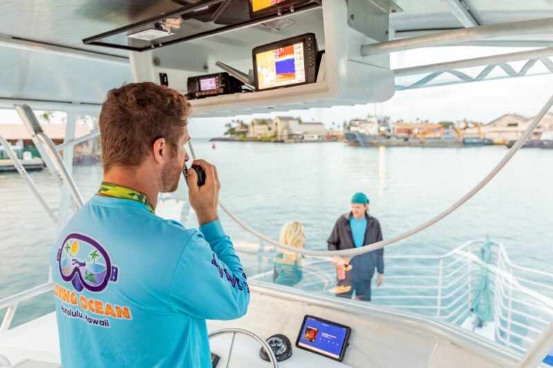 Oahu: Waikiki Turtle Canyons Cruise and Snorkel Excursion - Practical Tips for Your Tour