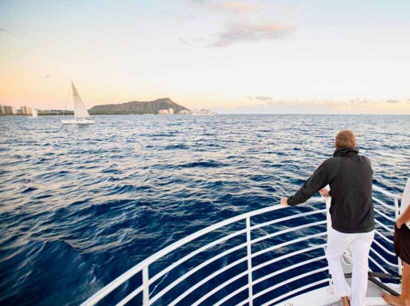 Oahu: Waikiki Whale Watching Tour-Donut and Coffee Included - Summary: Who Is This Tour Best For?