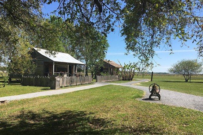 Oak Alley or Laura Plantation Tour from New Orleans - FAQ