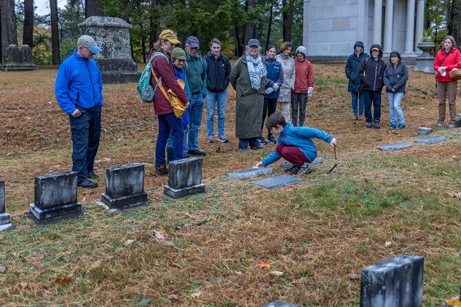 Oak Grove Cemetery Walking Tour - A Walk Through Maine’s Past: What to Expect