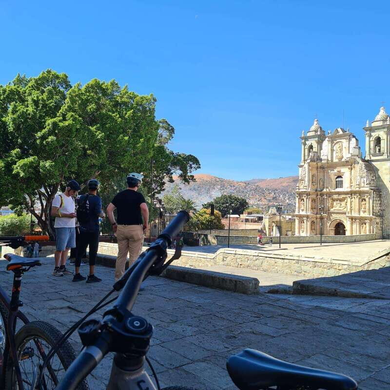 Oaxaca City: Bike Tour with Professional Guide+Art workshop - What Makes This Tour Stand Out?