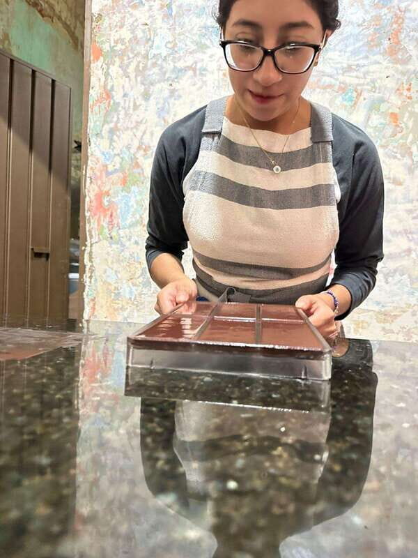 Oaxaca: Create Your Own Chocolate Bars - An In-Depth Look at the Oaxaca Chocolate Workshop