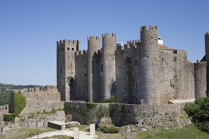 Obidos and Nazaré Tour From Lisbon - Knowledgeable and Attentive Guides