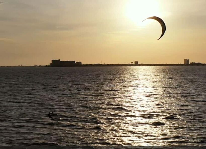 Ocean Springs: Kiteboarding Lesson - Experience Overview: A Step-by-Step Look