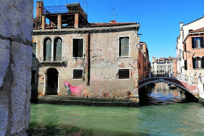 Off the Beaten Path Walk in Venice - Exploring Hidden Gems