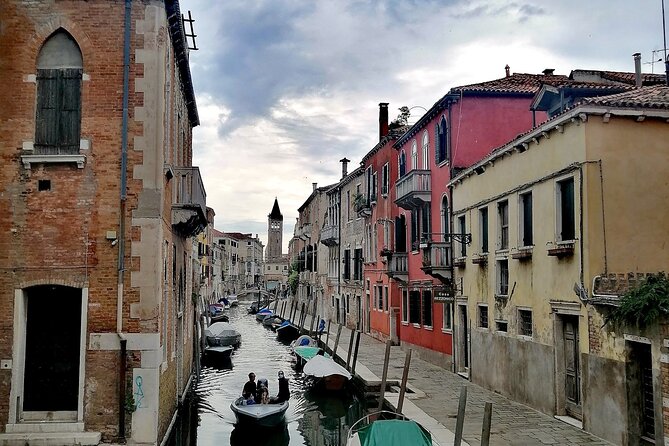 Off the Beaten Path Walk in Venice - The Intimate Small Group Advantage