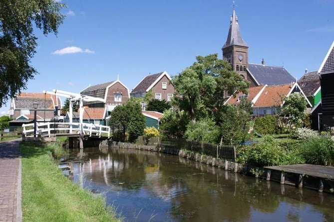 Off the beaten paths Dutch Country Side Private Tour in Jaguar - Why Travelers Love This Tour