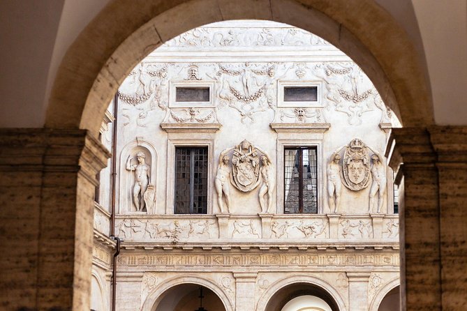 Off the Beaten Track in Rome: Rione VI Parione Private Tour - Taking in Rione VI Parione History