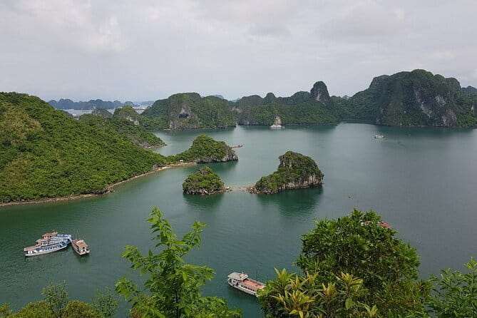 Off The Beaten Track to Halong Bay & Lan Ha Bay on 5 Star Cruise - The Value for Money