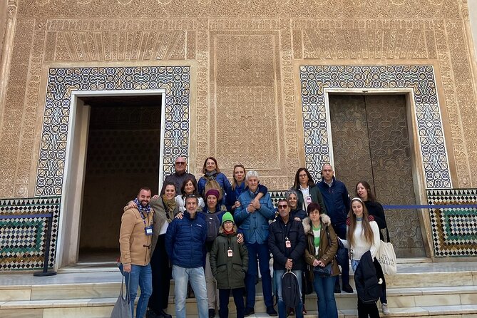 Official Guide to Visit Alhambra (Tickets NOT Included) - Accessibility and Additional Information