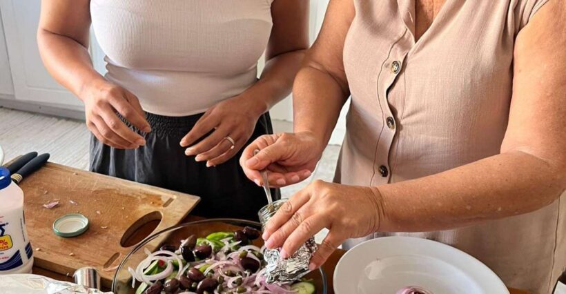 Oia: Greek Cooking Class and Lunch with a Local Grandmother - What to Expect from the Experience