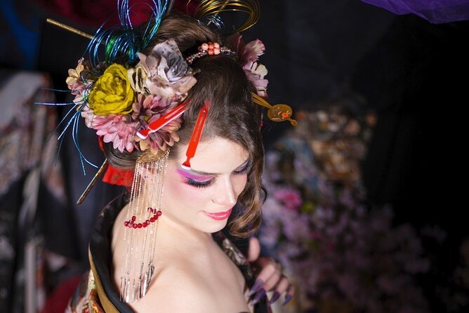 Oiran Private Experience and Photoshoot in Niigata - Operating Hours and Additional Details