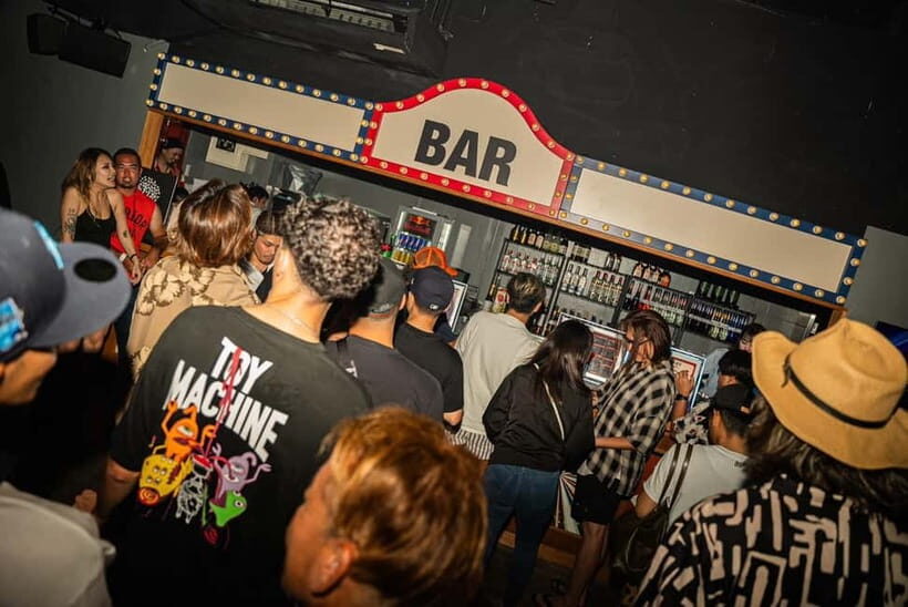 Okinawa:Sky BAR TOPTREE Nightclub Entry Ticket (For Foreign) - In-Depth: A Breakdown of the Evening
