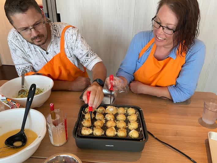 Okonomiyaki or Ramen&Gyoza Class with Local Shop Tour - An In-Depth Look at the Tour Experience