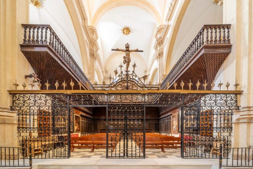 OLD COLLEGIATE CHURCH OF SAN PATRICIO: AUDIO GUIDED VISIT - Architectural and Artistic Features