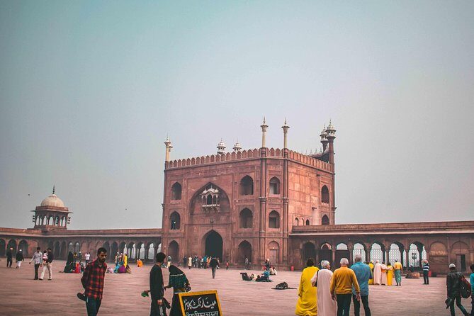Old Delhi Bazaar Walk & Haveli Visit Tour - An In-Depth Look at the Itinerary