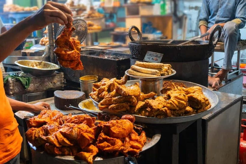 Old Delhi: Private Tour of Chandni Chowk, Tuk Tuk & Food - Key Points