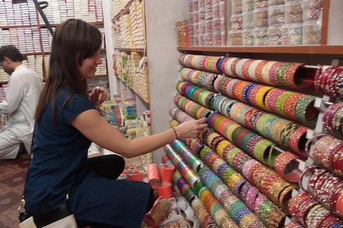 Old Delhi Shopping Experience - Key Points