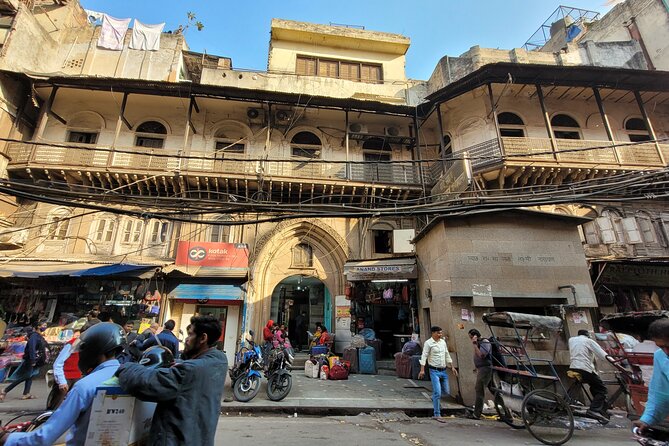 Old Delhi through the Hidden Alleys Walking Tour - What to Expect on the Tour