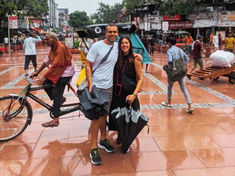 Old Delhi: Walking Tour with Tuk Tuk Ride & Snacks (Español) - Practical Tips for the Tour