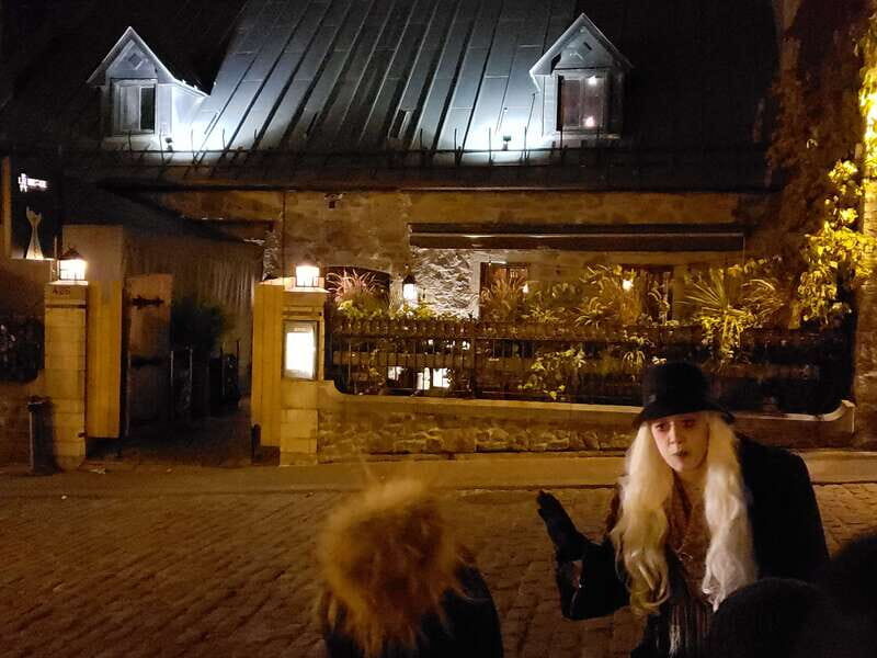 Old Montreal: Traditional Ghost Walk of the Haunted City - Group Size and Atmosphere