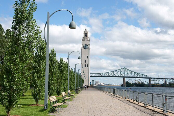 Old Montreal Walking Tour with Local Guide - Discovering Old Montreal: An Authentic 90-Minute Adventure