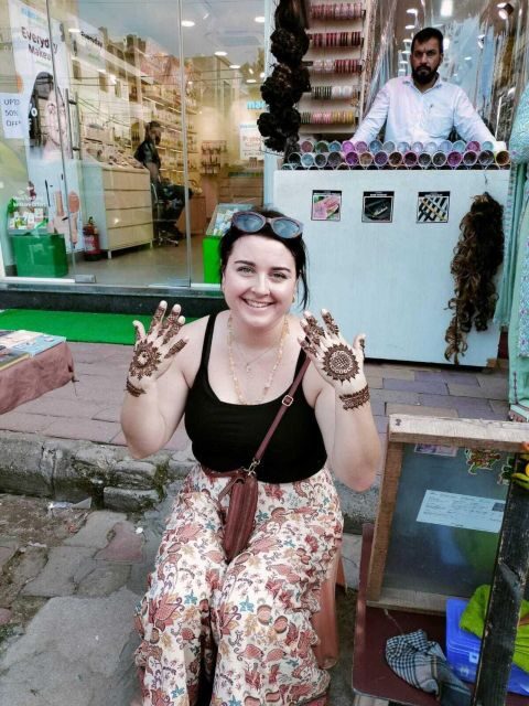 Old & New Delhi Shopping Tour with Female Consultant - FAQs