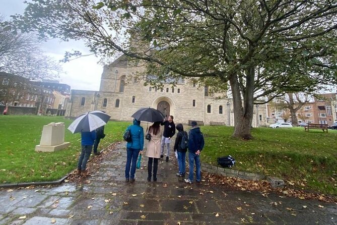 Old Portsmouth Historical Walking Tour - an Infernal Den of Diabolical Demons - Insights Into Local Lore and Trivia