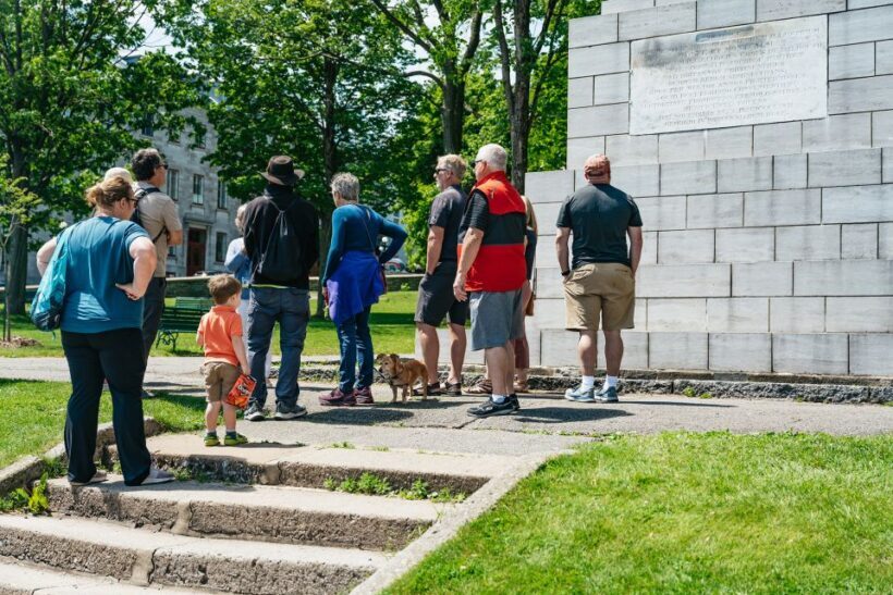 Old Quebec City: Grand Walking Tour with Private Option - Who Should Consider This Tour?