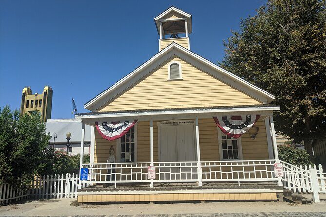 Old Sacramento Scavenger Hunt Walking Tour and Game - What to Expect from the Old Sacramento Scavenger Hunt