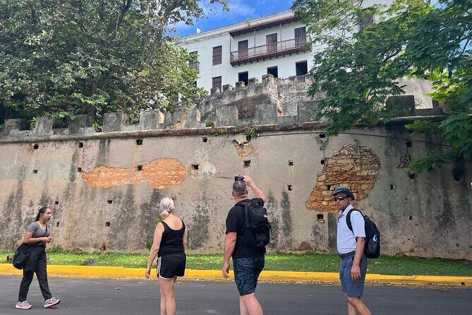 Old San Juan Historical Walk, Shopping, and Dining w/ Transport - Authenticity and Guides